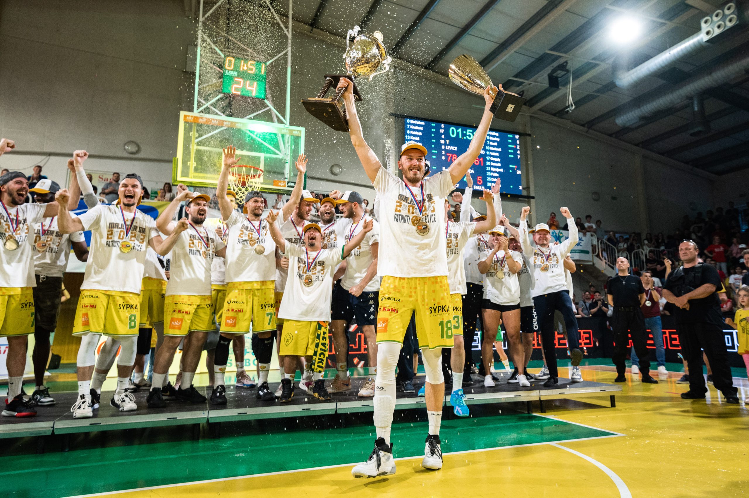 Ďakujeme za rok 2023, tešíme sa na 2024! - Patrioti Levice
